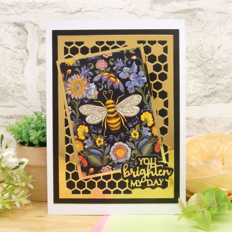 Amazing Embroidery Pocket Pad | Hunkydory Crafts