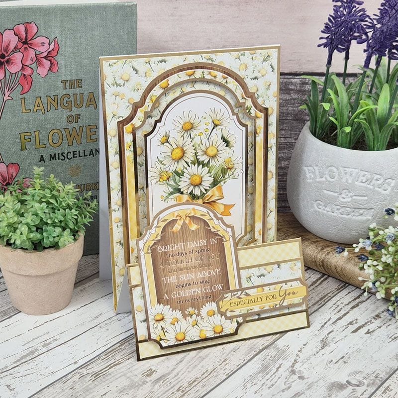 April - Daisy Luxury Topper Sheet | Hunkydory Crafts